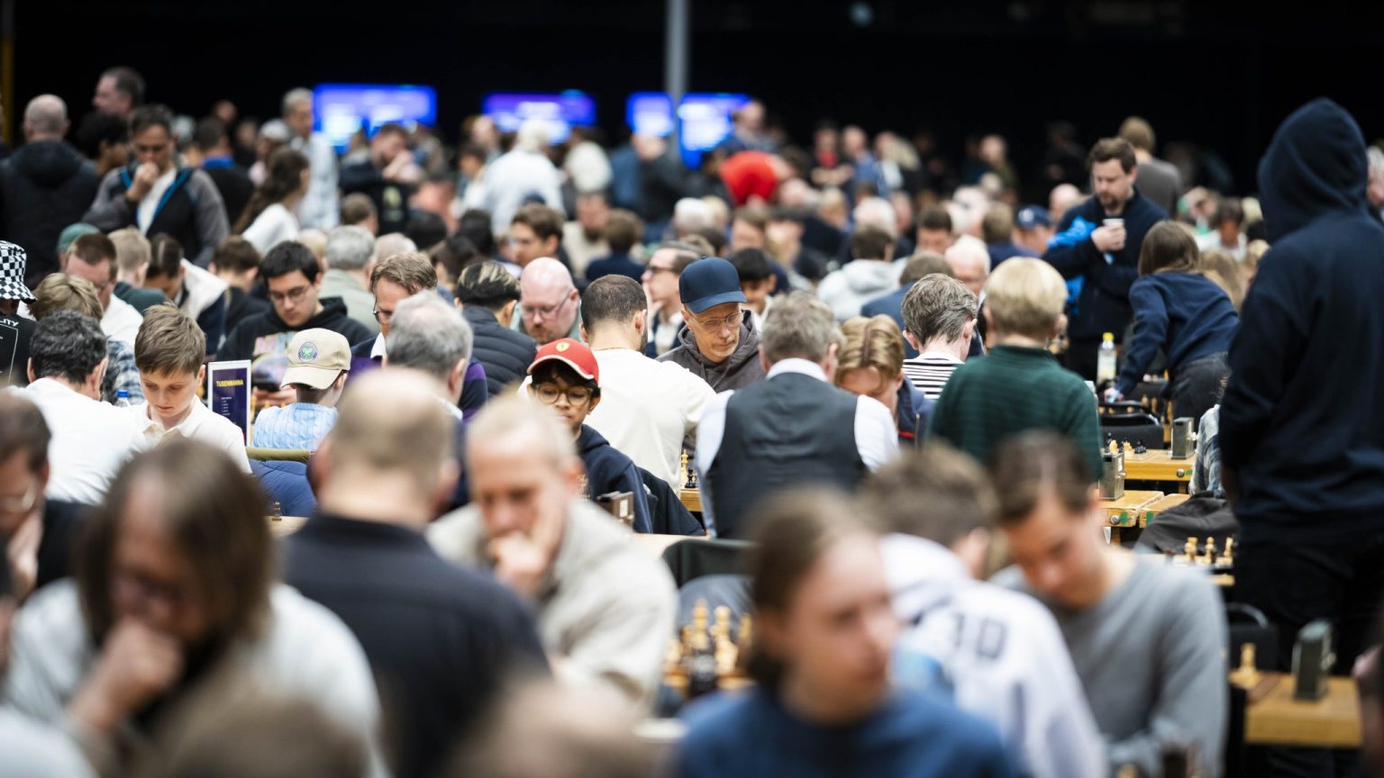 Tusenmannaschacket vanns av GM David Howell – se resultaten här ...
